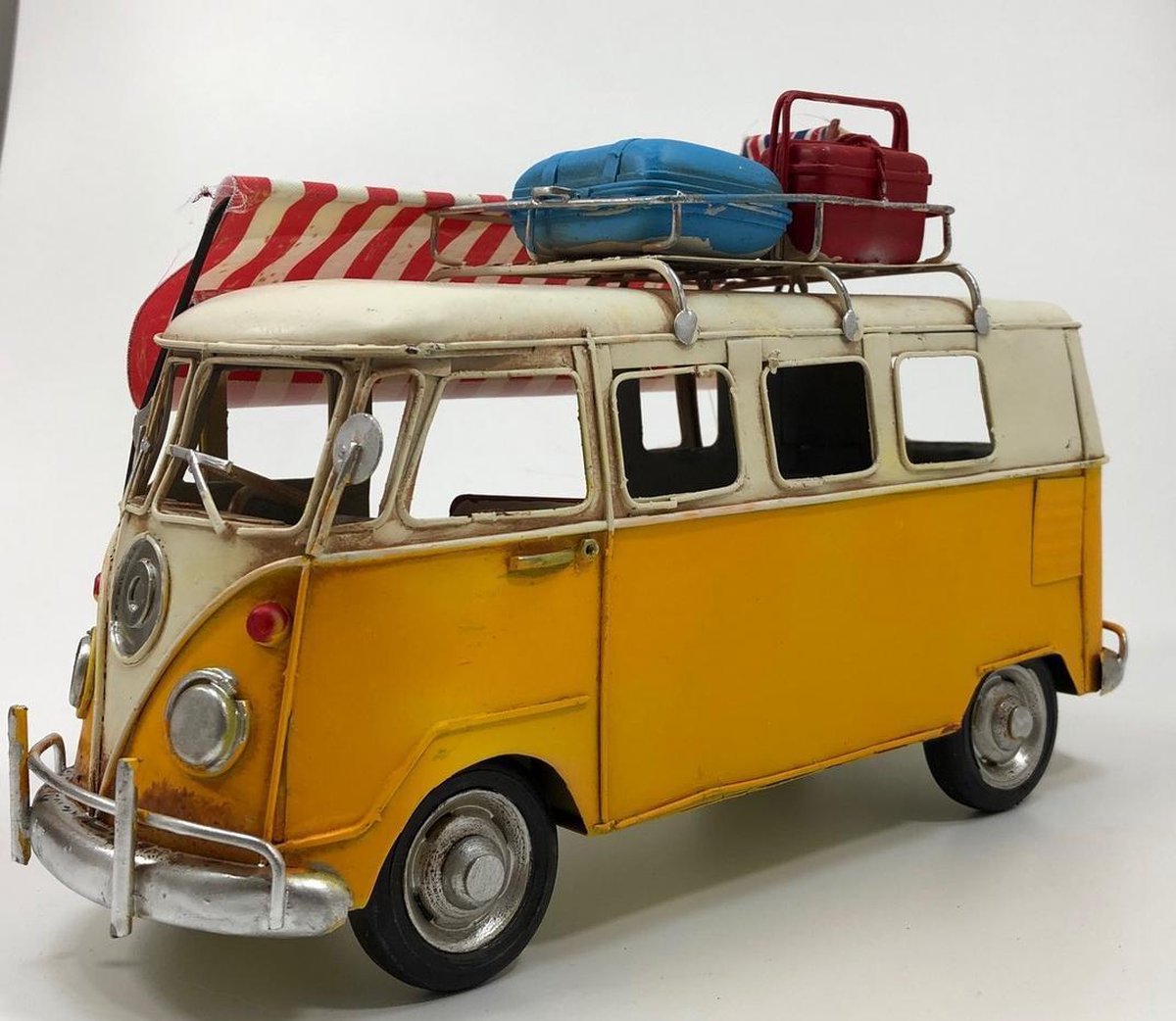 VW camper busje modelauto wit geel metaal met dakdecoratie 27 cm | bol.com