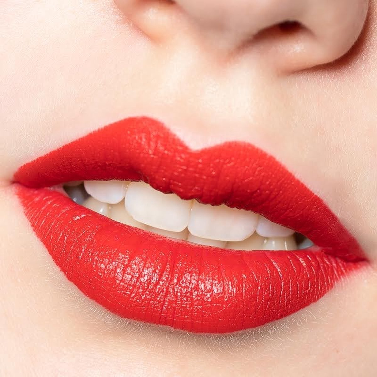 Filiz ultimate mascara en Red lipstick set | bol