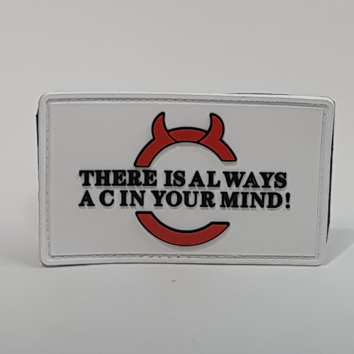 CUERNERA WIT PATCHES SLOGAN | bol.com