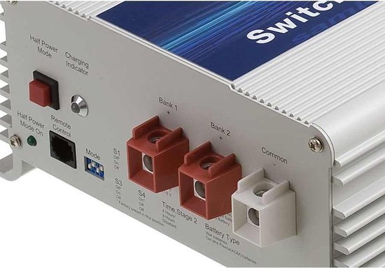 Accuader Samlex SEC-1245E in 230V AC uit 14,8V-14,4V DC 45 Ampere | bol.com
