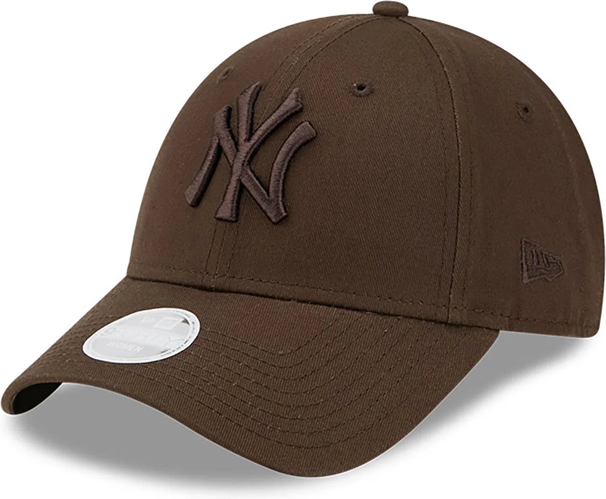 New York Yankees League Essential Womens Dark Brown 9FORTY Adjustable ...