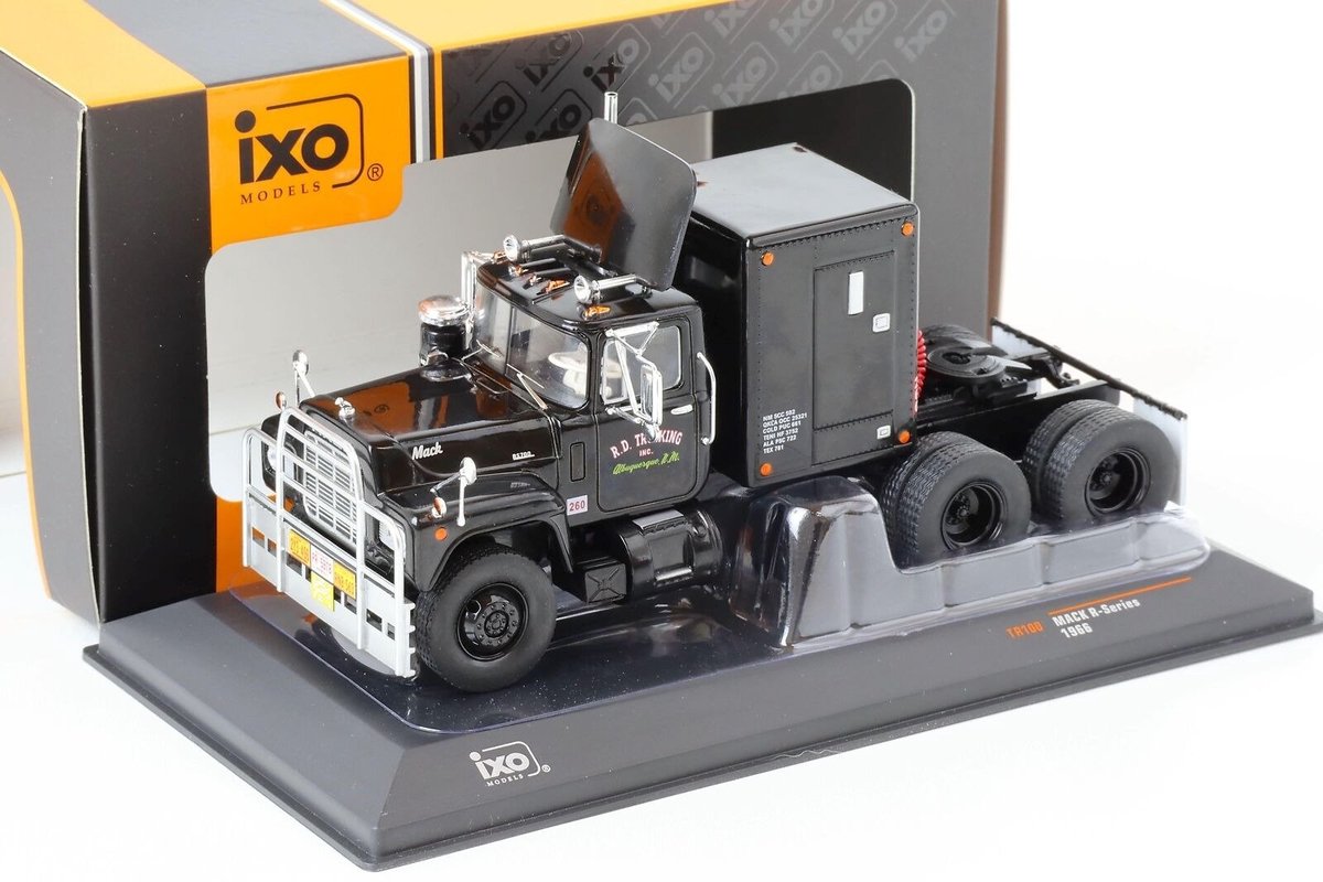 Mack R-Series 1966 - 1:43 - IXO Models | bol