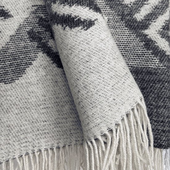 Malagoon - Mochica wool throw black | bol