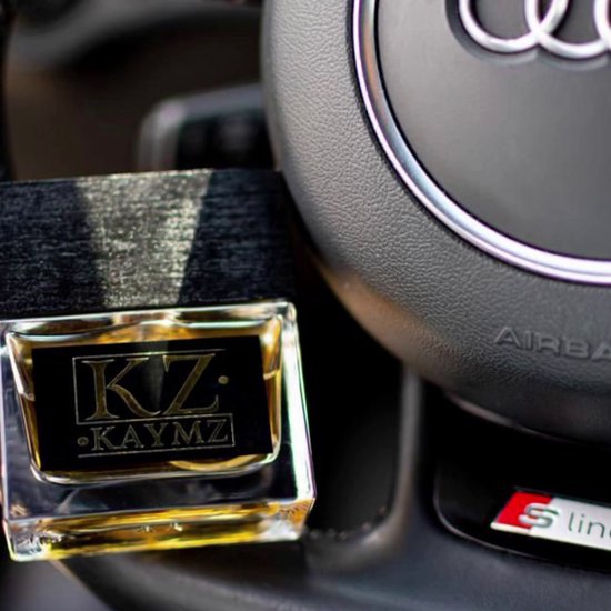 Car Parfum auto parfum Velvet Oud is een warme, houtachtige en zoete ...
