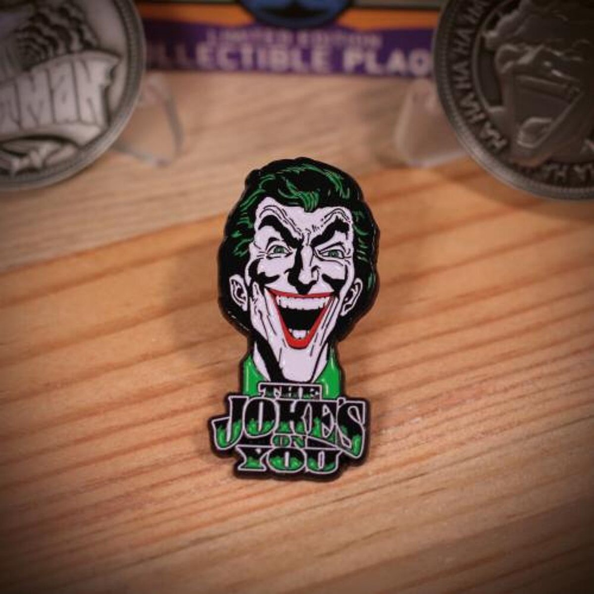 DC COMICS - The Joker - Limited Edition Pin's '9.5x1.5x14.5cm' | bol.com