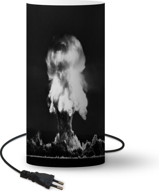 Lampe Explosion Nucléaire - Lampe Explosion nucléaire dans le désert ...