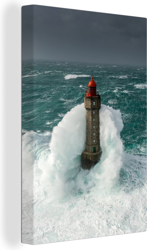 Canvas schilderij 120x180 cm - Wanddecoratie De vuurtoren van la Jument in Frankrijk... | bol