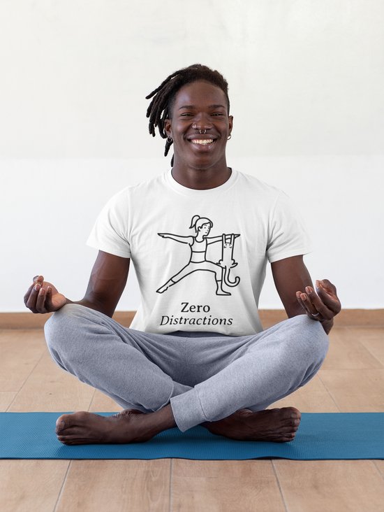 Shirt - Zero distractions - Wurban Wear | Grappig shirt | Yoga | Unisex ...