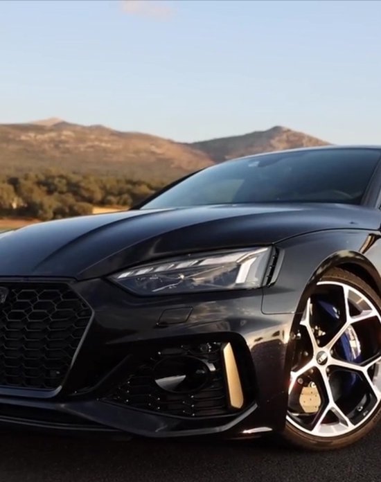 Telefoon houder / oplader voor auto - Draadloos of bedraad opladen ...