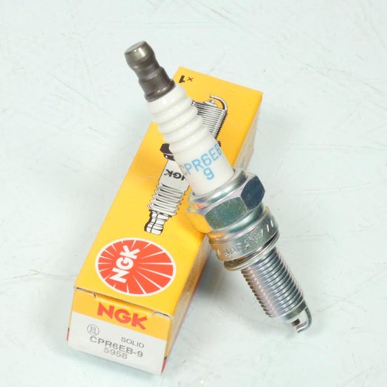 Bougie d'allumage NGK pour Moto Victory 1500 CLASSIC CRUISER Après 2003 ...