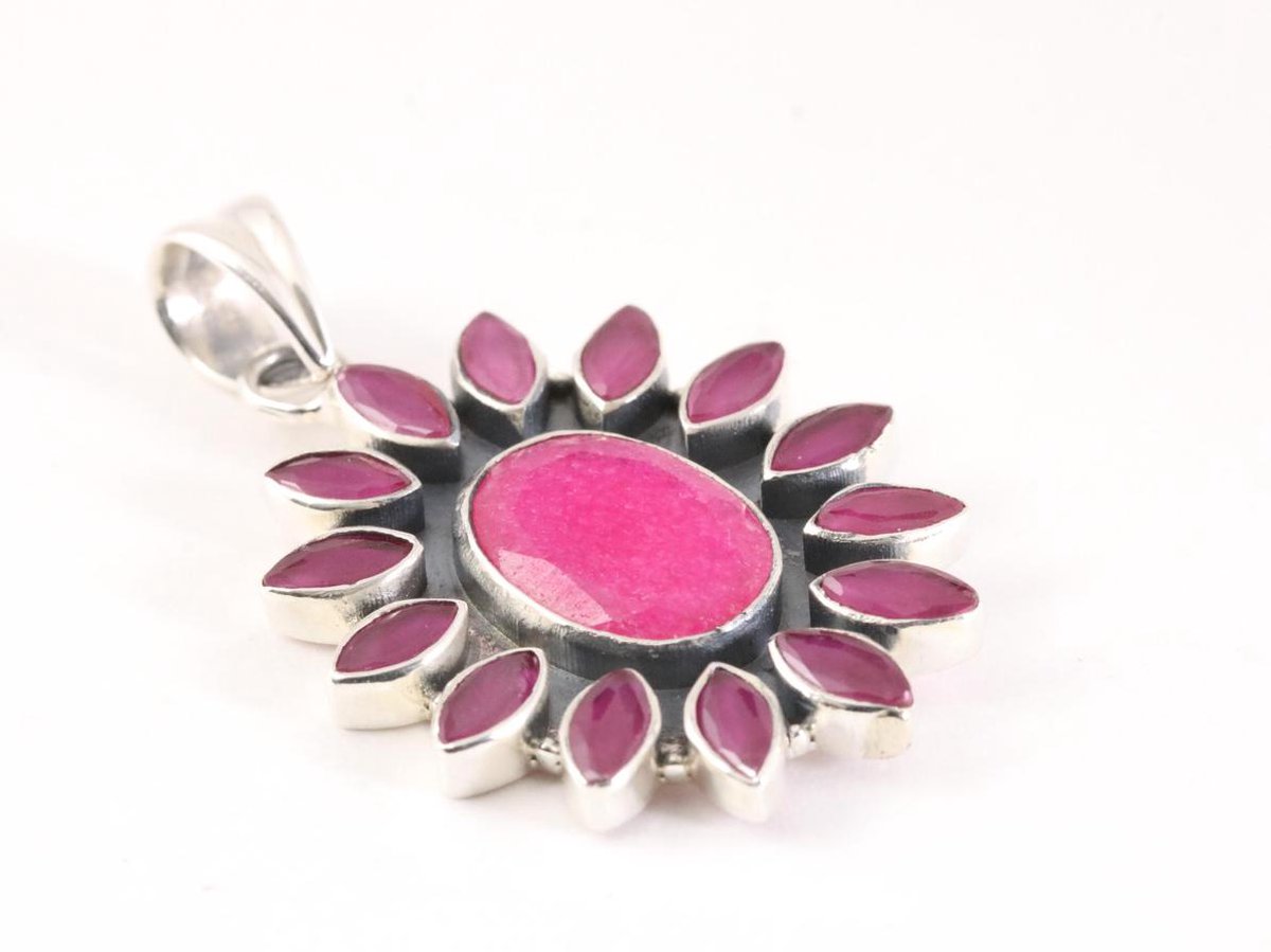 Zilveren hanger met robijn | bol.com