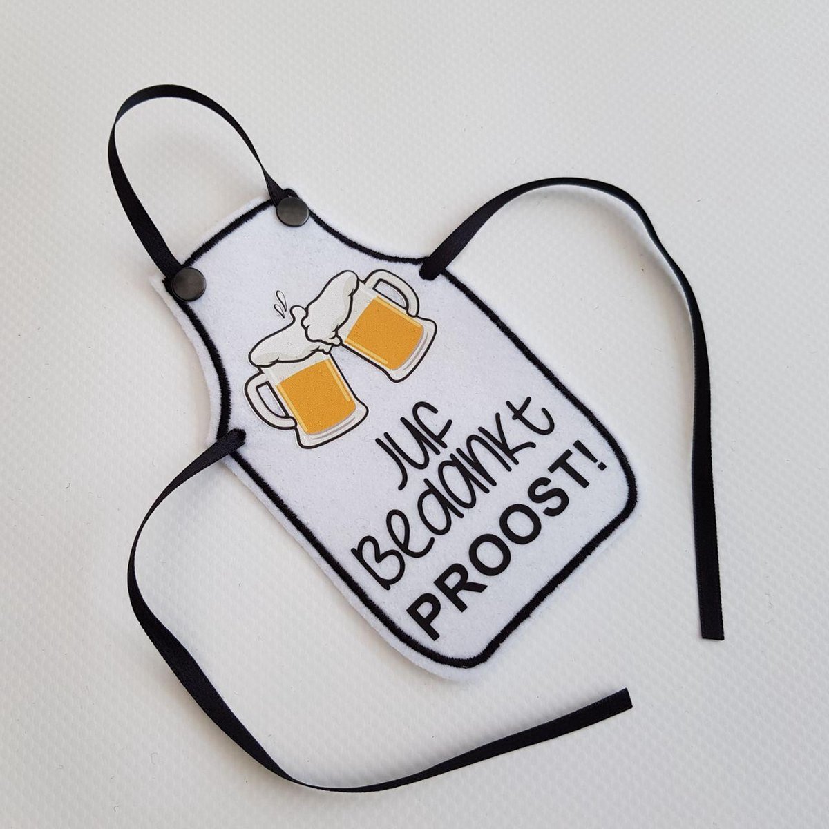 Wit schortje voor bierfles met "Juf bedankt. Proost!" - biertje ...
