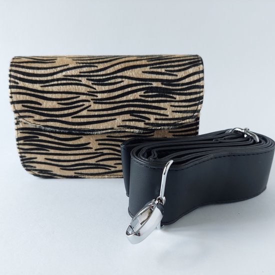 schouder//crossbody tasje met tijger print. Zeer brede schouderband ...