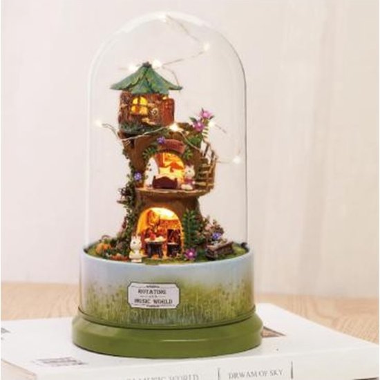 Miniatuurhuisje - bouwpakket - Boomhut - Onder glazen stulp ...