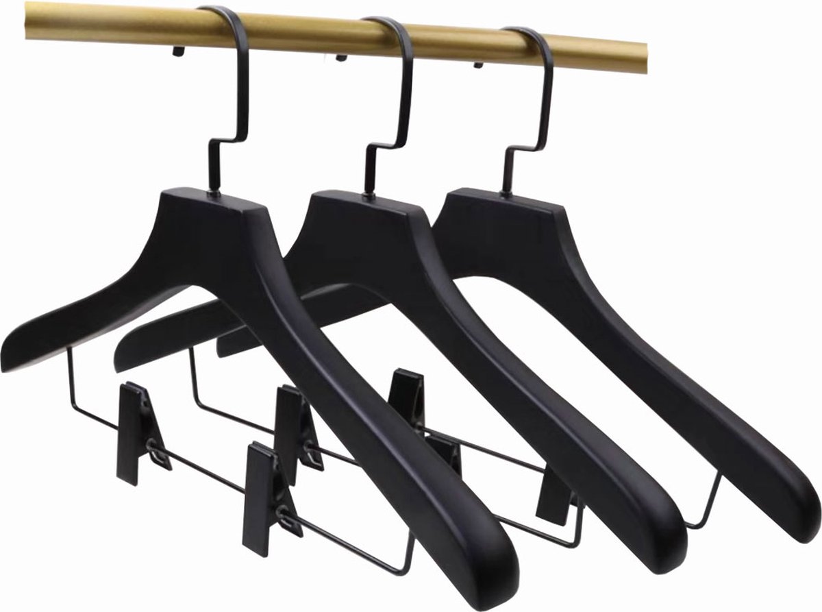 Kledinghangers Nienke | Zwarte kledinghangers | Kleerhangers | Luxe ...