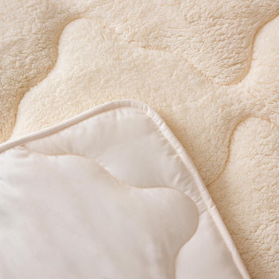 Sleeps Teddy Dekbed Crème 140x200 cm - Dekbed zonder overtrek ...