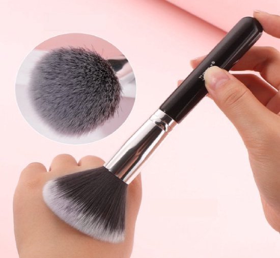 Professionele make up kwasten set - 20 delig - Met foundation kwast ...