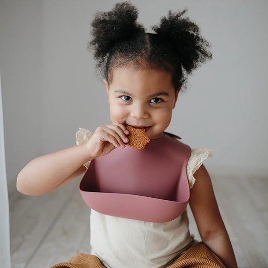 siliconen slabbetjes voor peuters en baby's | Slabbetje met lekbak ...
