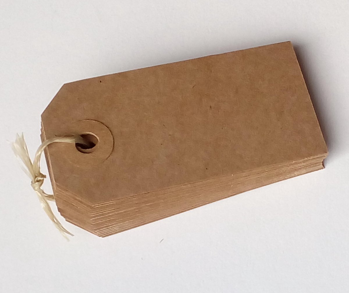 label 25 x 50 mm - eco-karton 200 stuks - donkerbruin - gebundeld per ...