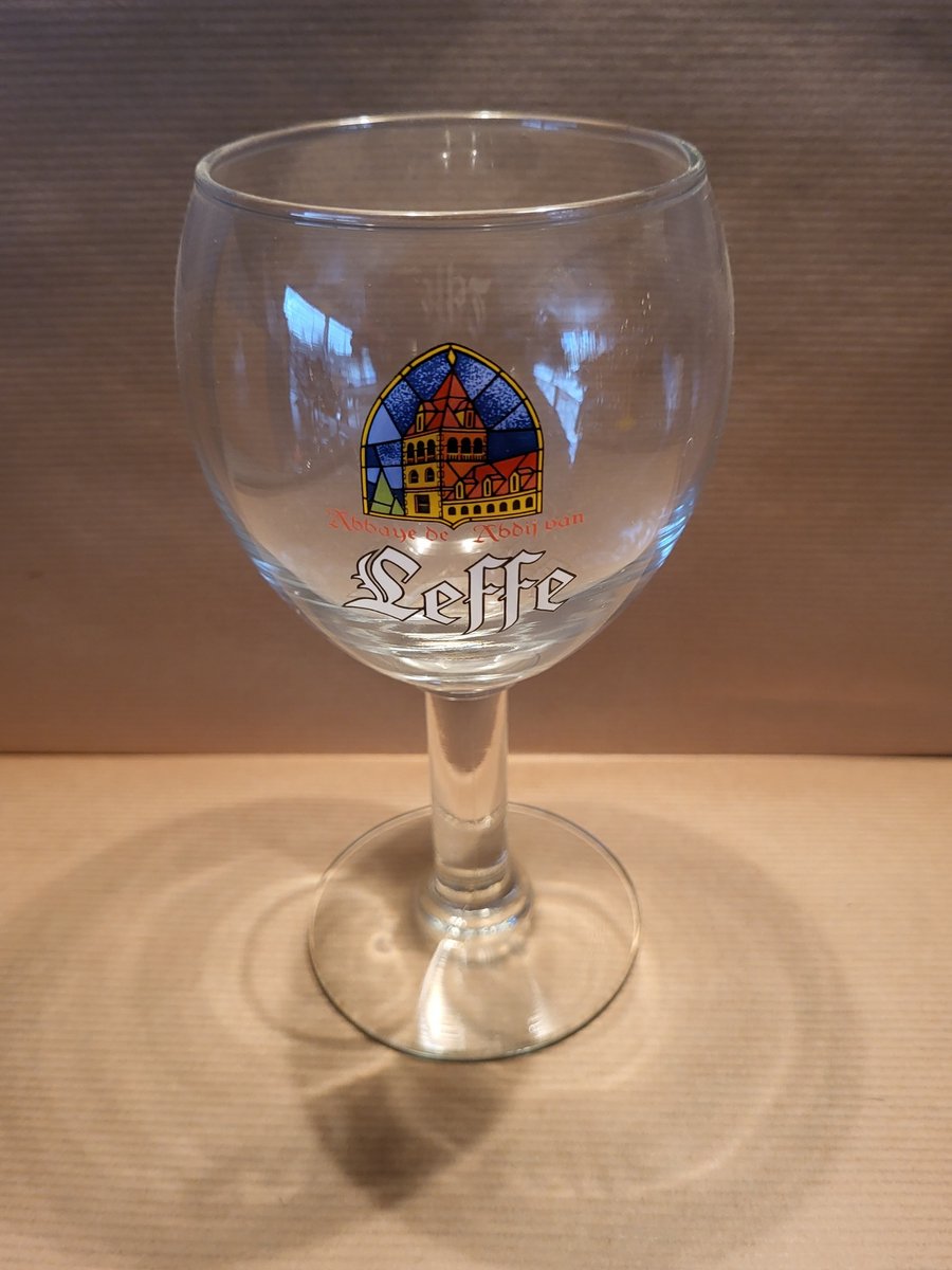 Bierglas Leffe klein, 25 cl, set van 9 glazen, klassieke voet | bol.com