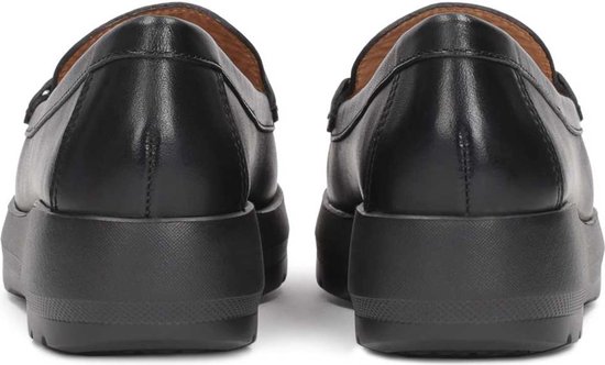 Leather shoes with a raised sole | bol
