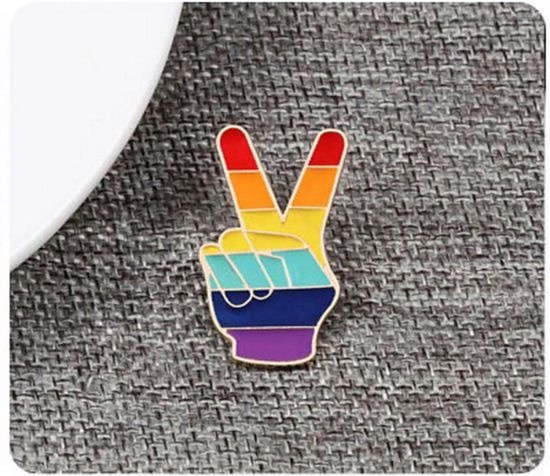 Pride broche - LGBT PEACE BROCHE - GAYPRIDE BROCHE - gay pride ...
