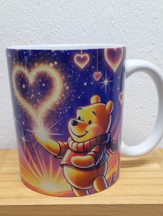 Bedrukte mok WINNIE DE POOH HARTjES | bol