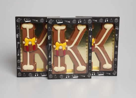 Luxe Gedecoreerde Melk Chocolade Letter K - 240 Gram | bol
