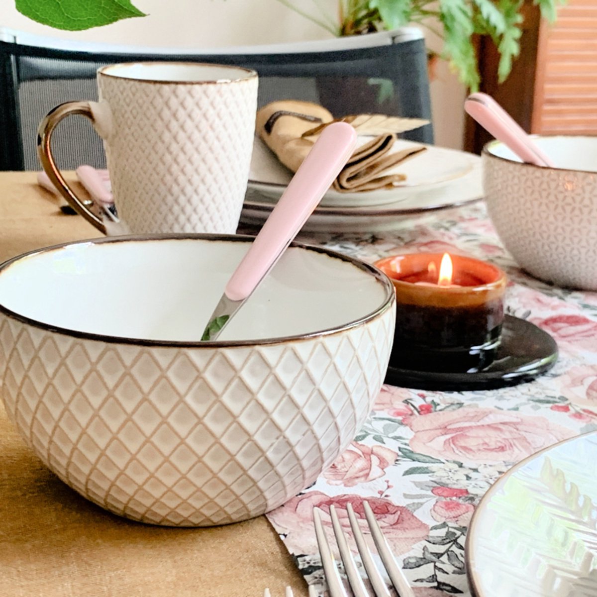 Siaki mokken 2,5 dl van aardewerk, crème met reliëf en bronzen rand SET ...