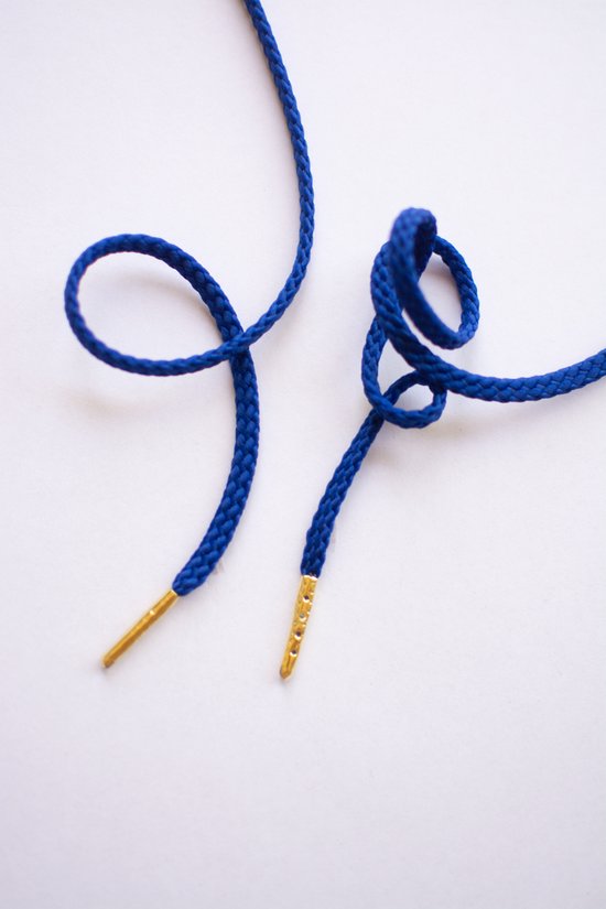 Schoenveters rond - koord konings blauw - 100cm met gouden nestels ...