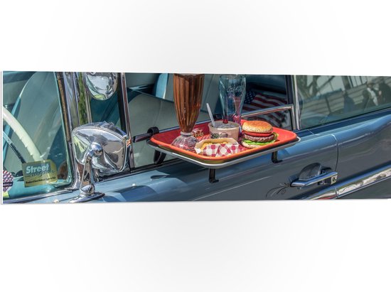 PVC Schuimplaat - Dienblad met Snacks bij Lichtblauwe Auto - 120x40 cm ...