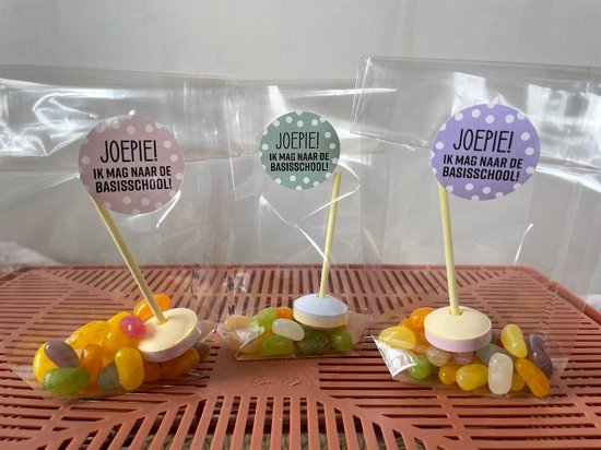 30 Kruisbodemzakjes / Traktatie zakjes + 30 stickers - Joepie! Ik mag ...
