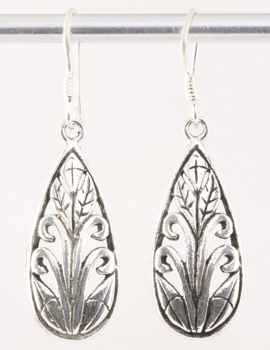 Opengewerkte druppelvormige zilveren oorbellen | bol