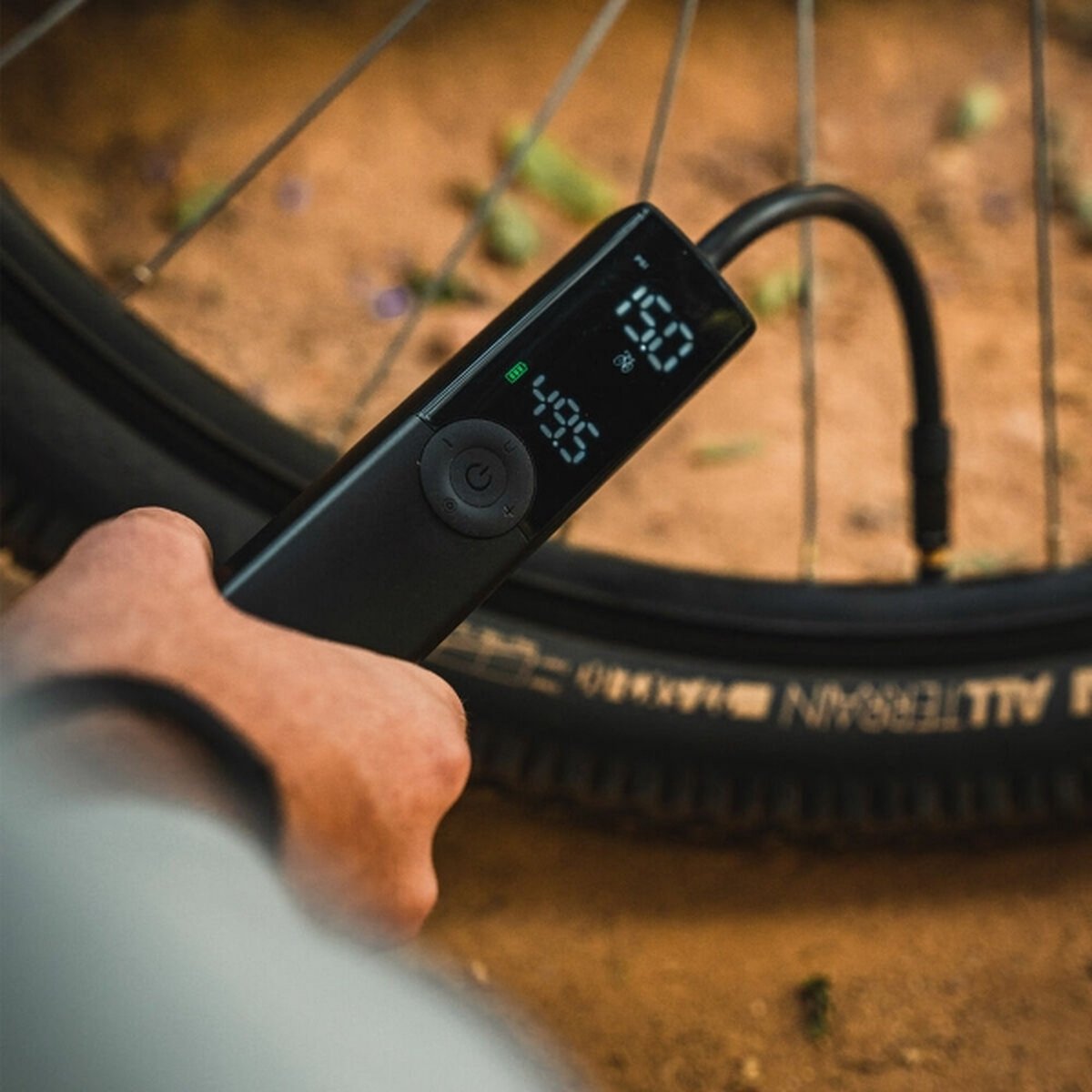 Elektrische fietspomp - Fietspomp - Elektrische Pomp - Lucht Compressor ...