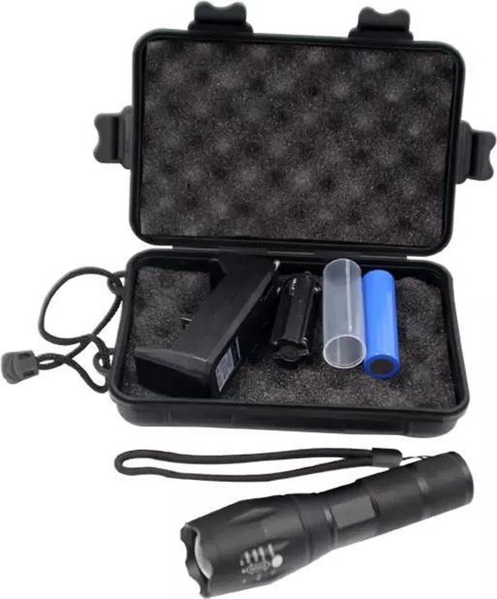 Militaire Led Zaklamp - Oplaadbaar - sterk - 2000 lumen - 700 meter bereik! -... | bol
