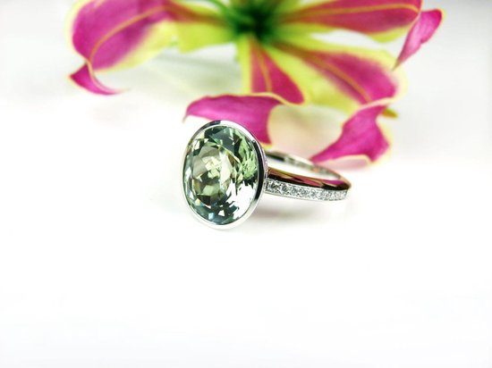 Ring in wit goud gezet met groene kwarts en diamant | bol.com