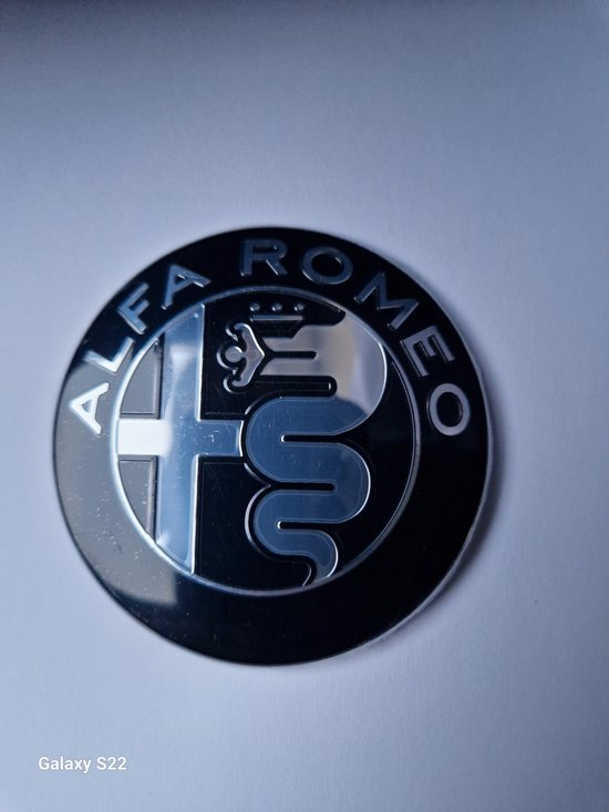 Alfa Romeo Embleem logo 74 MM New Style Zwart sport edition | bol