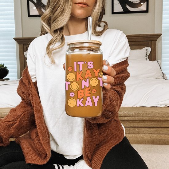It's Okay to not be Okay Glazen Drinkbeker met Glazen Rietje en Deksel ...