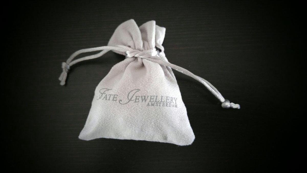 Fate Jewellery Oorbellen FJ215 - Hearts - Champagne verguld met zirkonia kristallen | bol.com