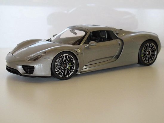Porsche 918 Spyder (Grey Top) - 1:18 - Welly | bol