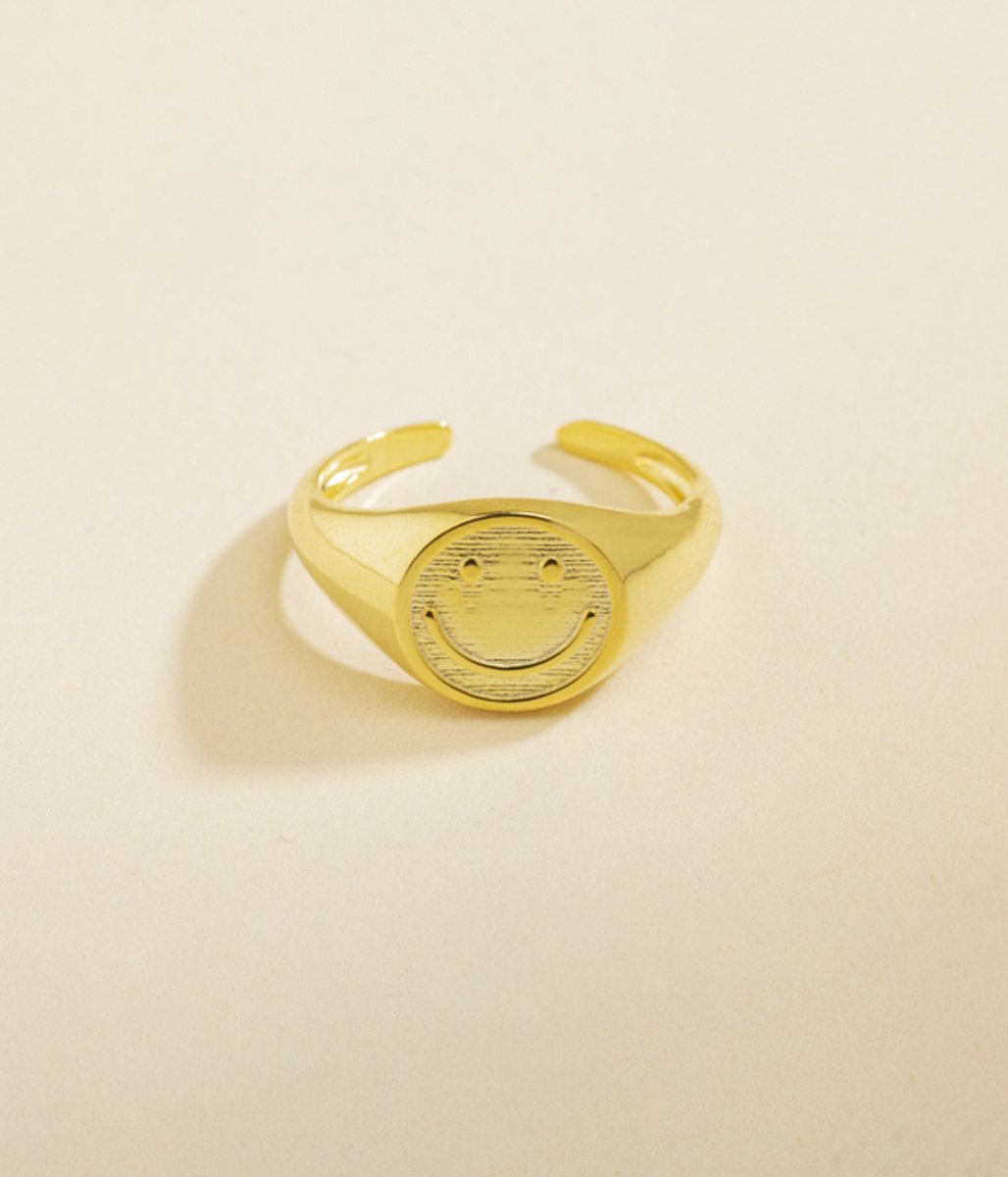Rebelle Amsterdam - dames ring goud - smiley ring - ring smiley - ring emoji -... | bol.com