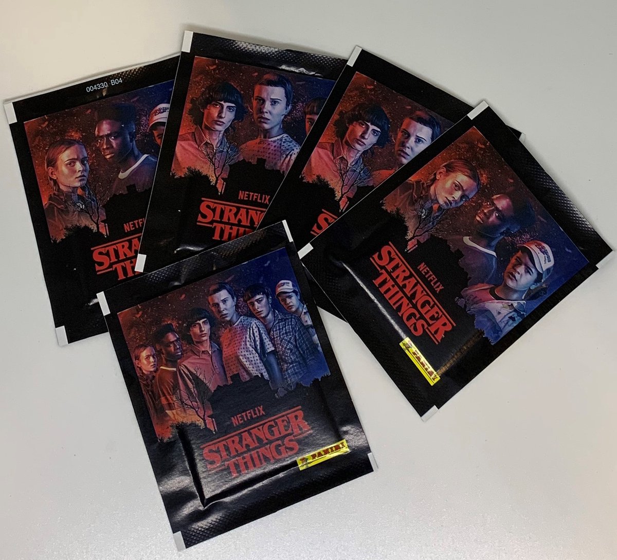Stranger Things - Panini - verzamelplaatjes - 5 pakjes - Panini | Games ...