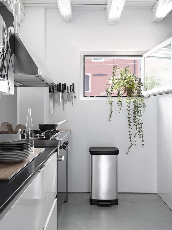 Opbergkast voor buiten - containers van kunsthars voor het sorteren van ...