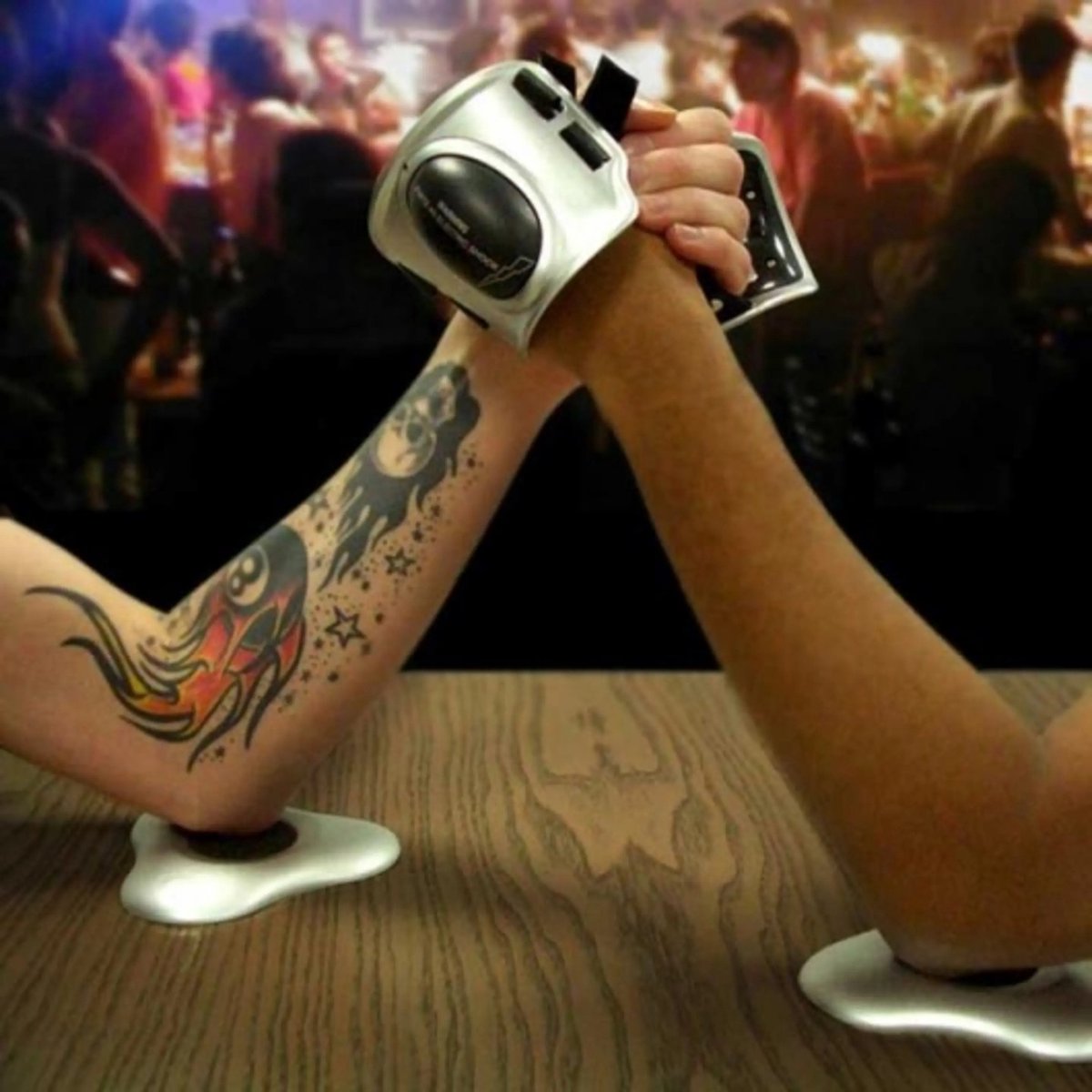 Armpje drukken, Shocking Arm Wrestling | Games | bol