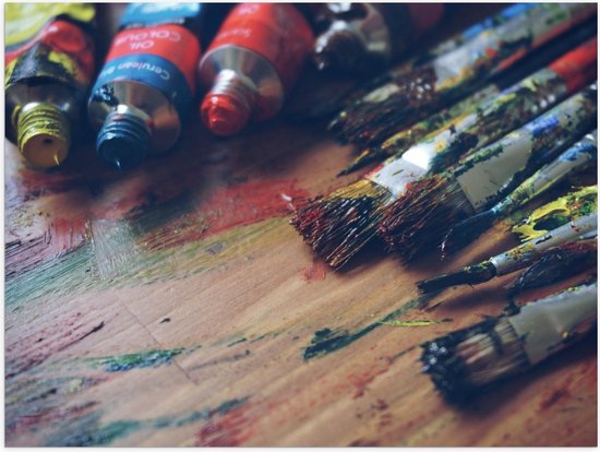Poster – Verf Materialen op Vieze Tafel - 40x30cm Foto op Posterpapier ...