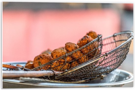 Forex - Snacks in de Frituur - 60x40cm Foto op Forex | bol