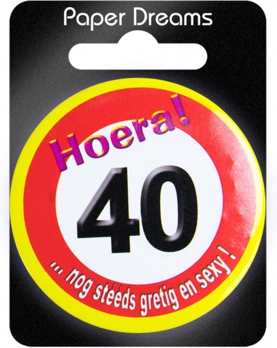 button Hoera! 40 5,5 cm staal rood/wit | bol.com