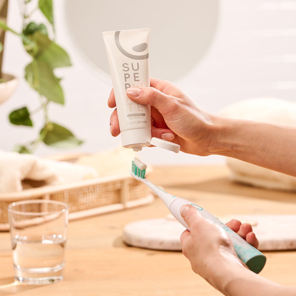 Super White whitening tandpasta met extra bescherming 75 ml - Vegan ...