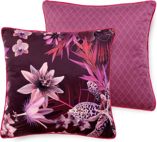 Trendy velvet sierkussen Emersyn - 48 x 48 - voelt extra zacht en fijn ...