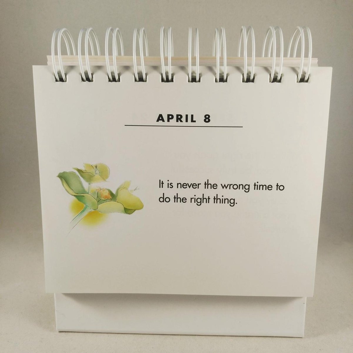 Mottos For Success Vol 2 Desktop Calendar An Inspirational Quote for ...